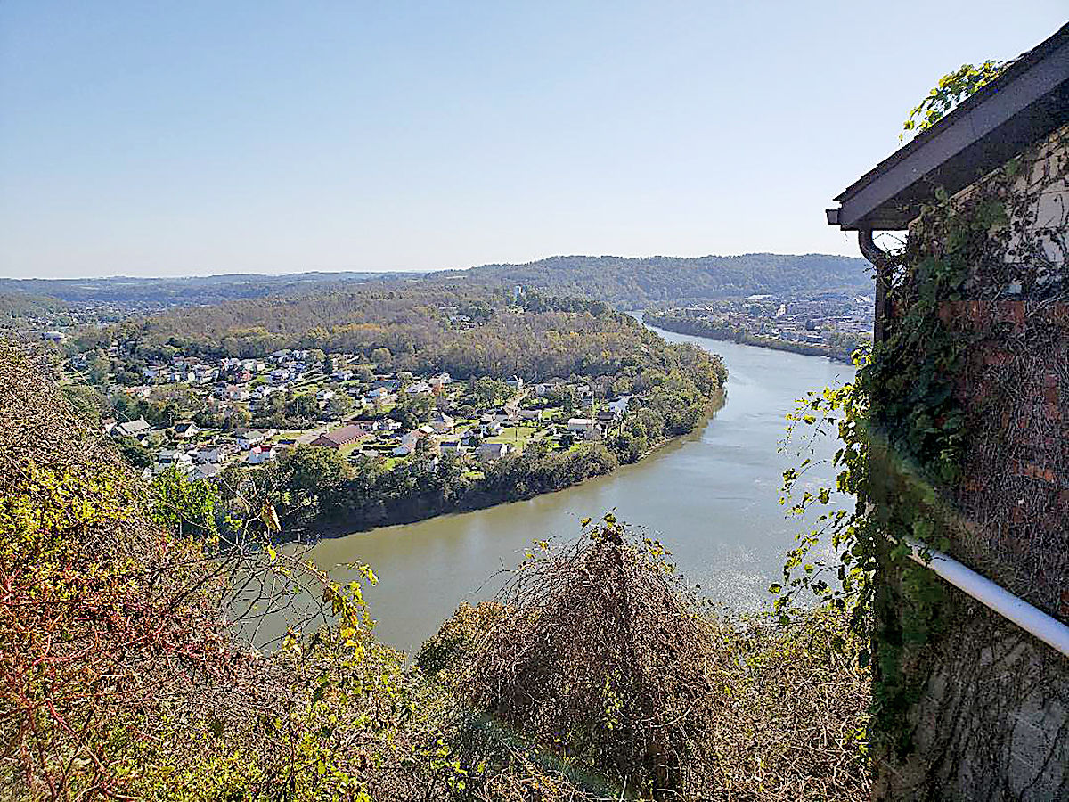 High Point bar and restaurant to be sold at auction - Observer-Reporter